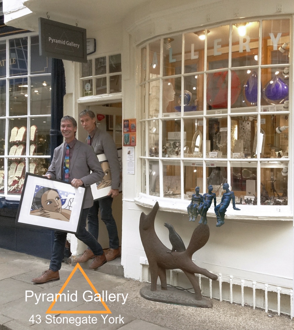 Pyramid Gallery - Contemporary Glass Society