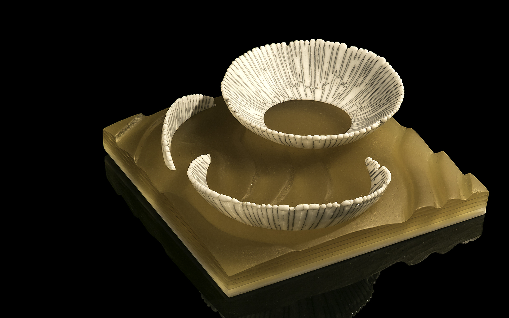 Leatherbarrow Bob - Contemporary Glass Society